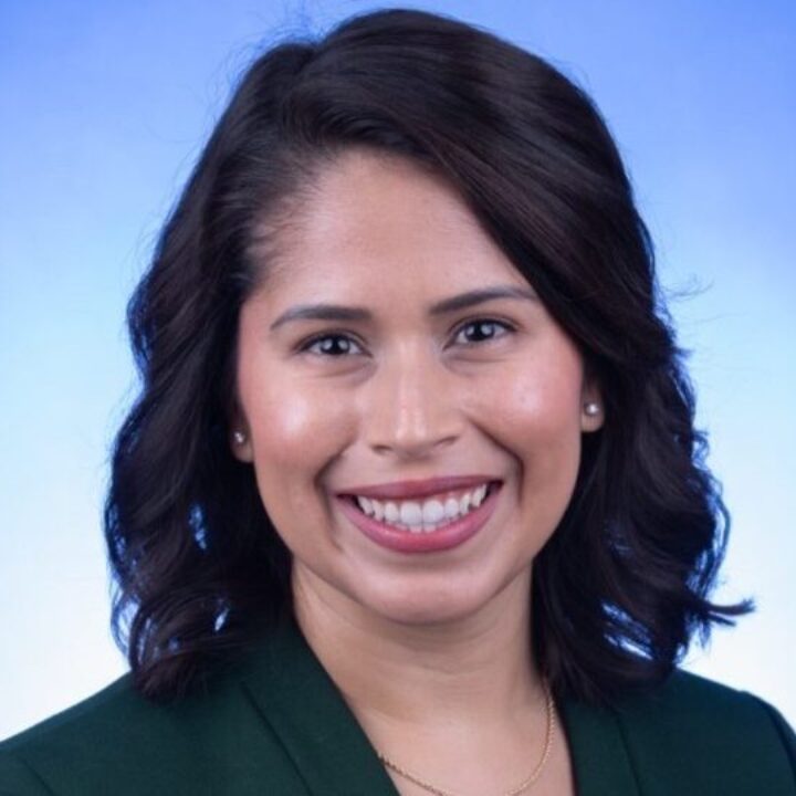 Loren.Parra.headshot - Parks Foundation